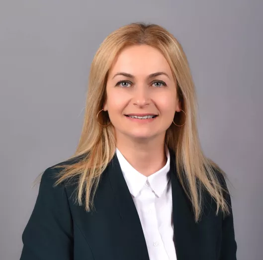 Υποψήφια βουλευτής Ροδόπης η Σιμπέλ Μουσταφά Ογλού | xronos.gr